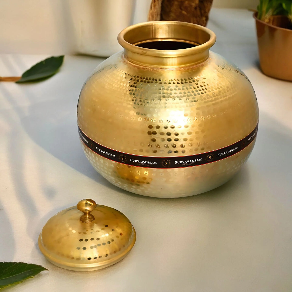 Handcrafted Brass Matka with Lid– Shri-badri